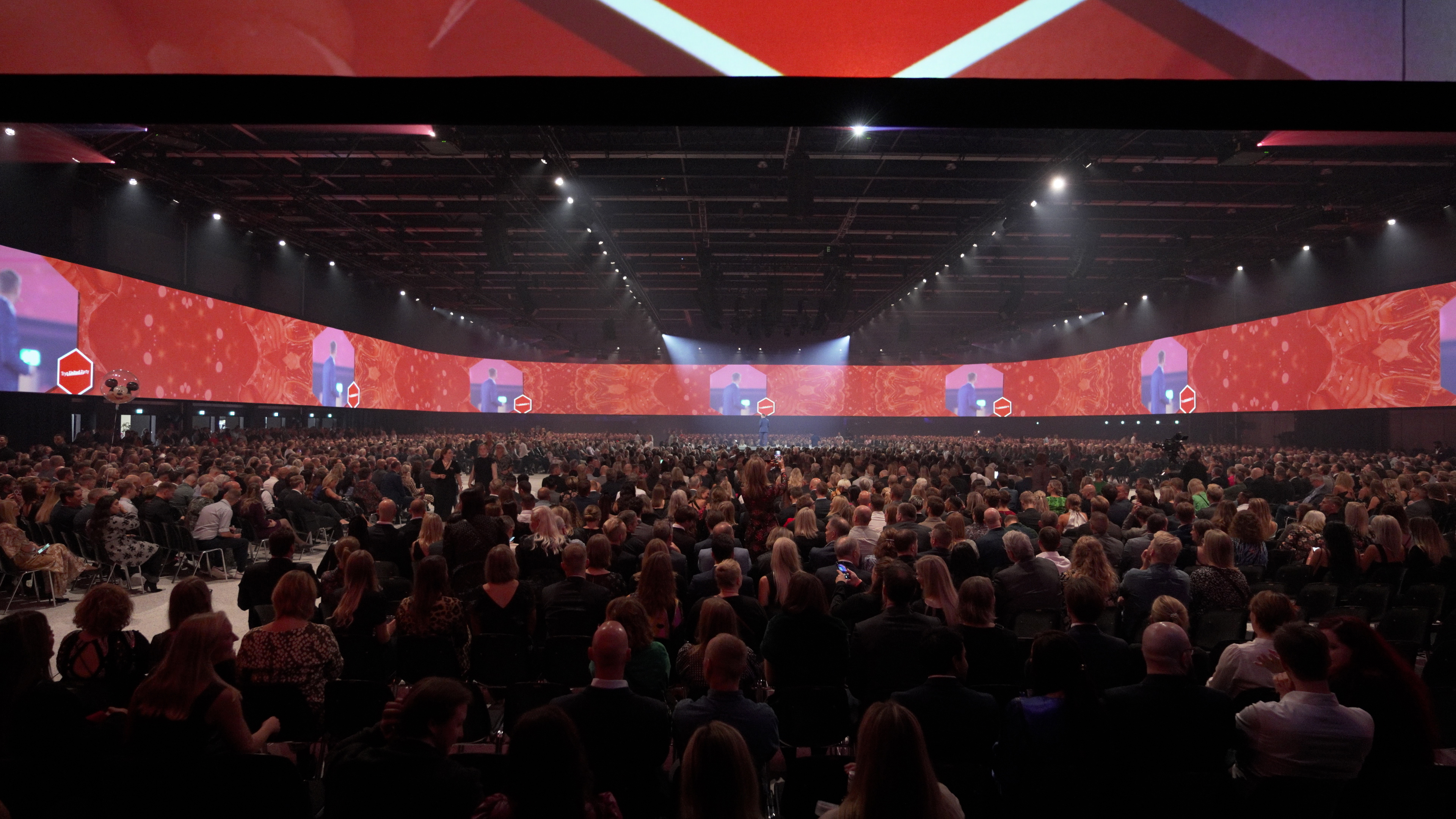 Hall D (Bella Arena) – Flexible 7,000 m² Arena for Multiple Purposes